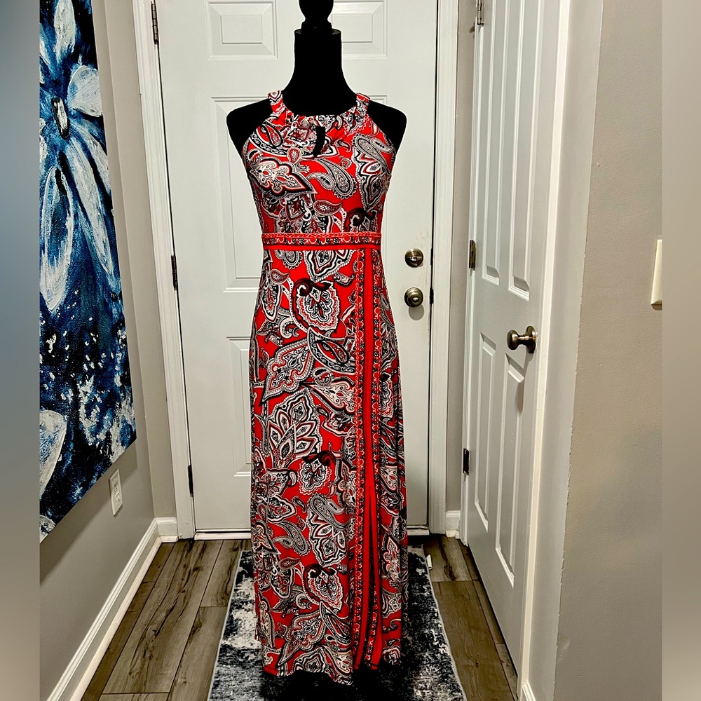 Elegant Red And Black Paisley Maxi Dress - Gem